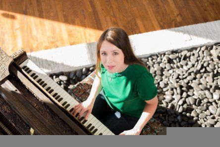 Super Fan Commission from Ashley Ruth